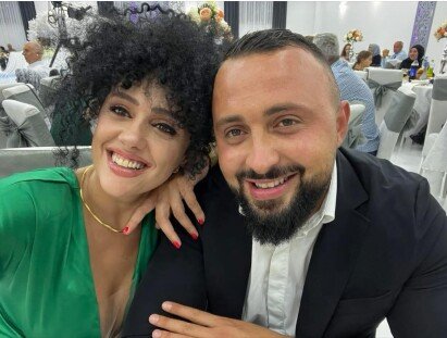 Вјолца Бајрами, службеник во Собрание, јавно му честита роденден на ...